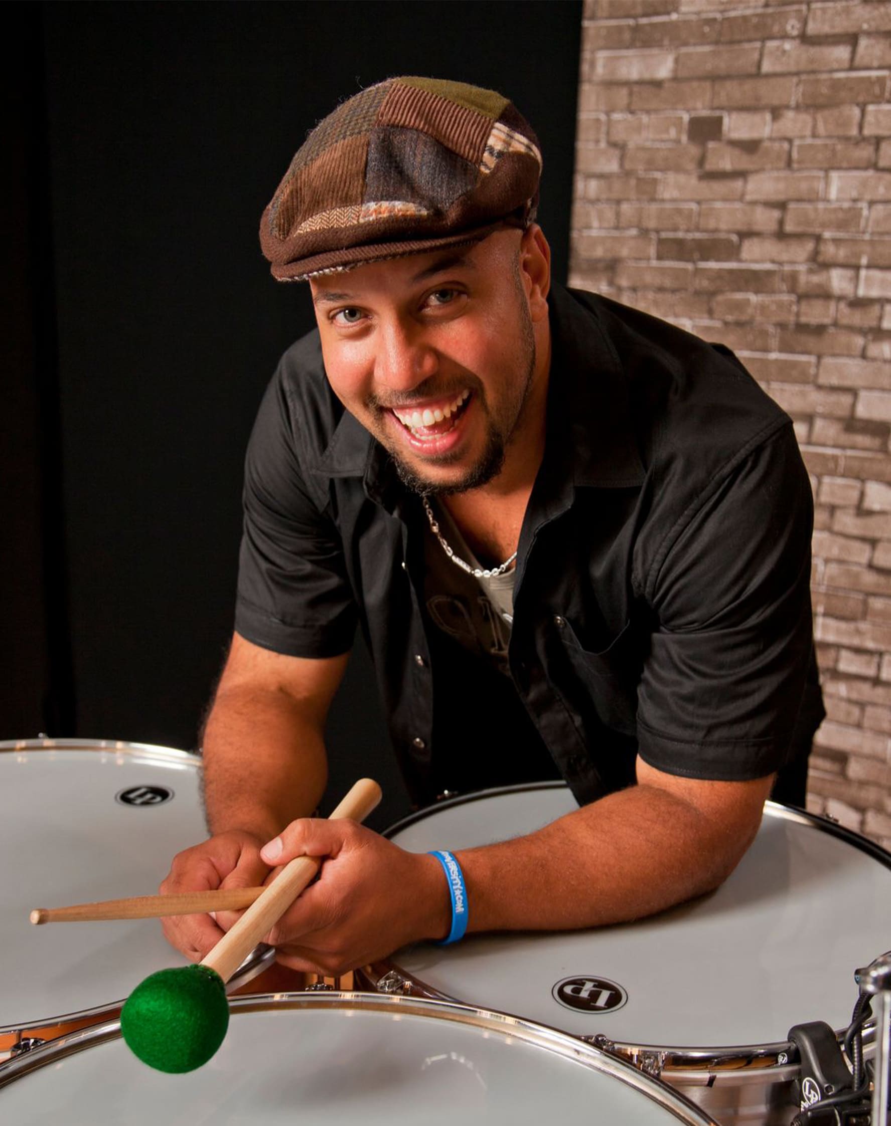 Marcus Santos - NECMusic